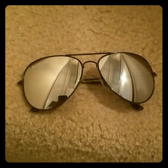 Belvedere | Accessories | New Aviators Silver Lenses Black Rimmed ...